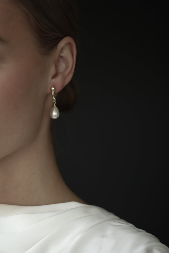 Sculptural Long Pearl Drop Earrings | Studio Bride